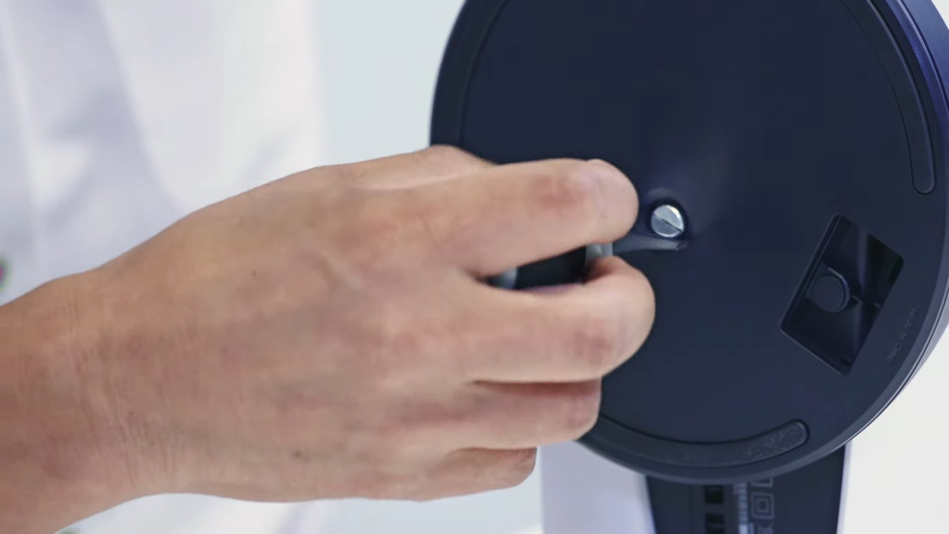 PS5: Desmontan una consola y estos son todos sus componentes y secretos ...