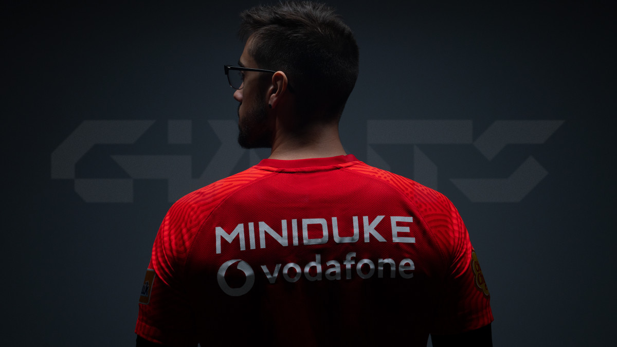 LoL: Miniduke y la vuelta a Vodafone Giants, una película de Richard ...