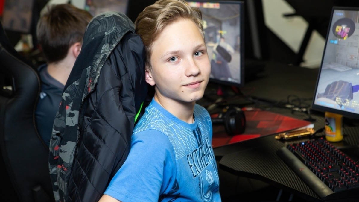 mONESY: La estrella de 15 años que revolucionará los esports en 2021 ...