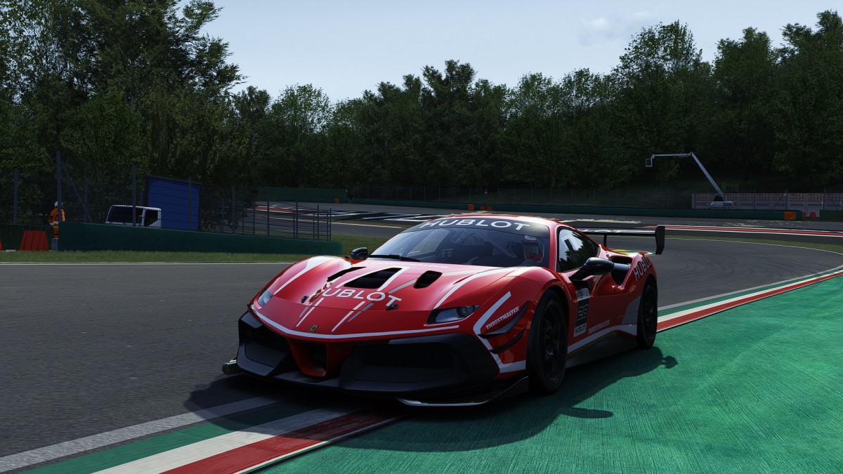 Ferrari hace un casting para su equipo de Esports con la Ferrari Hublot ...